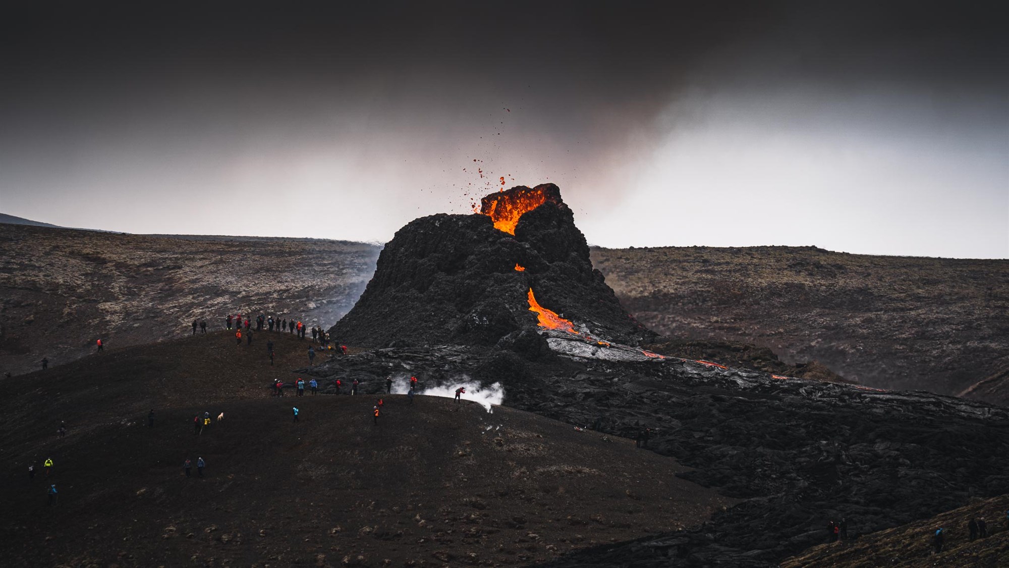 VOLCANIC ERUPTION IN GELDINGADALUR